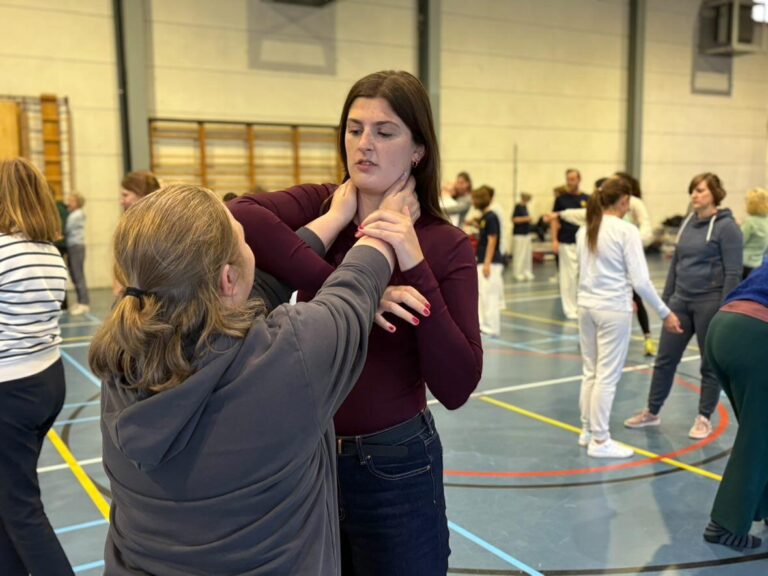 Anke (33) getuigt over seksueel misbruik door grootvader: “Het was ons geheimpje” – 21bis